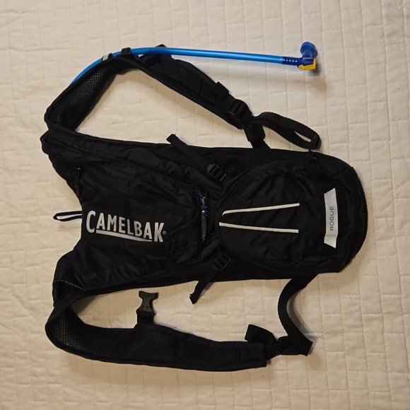 Camelbak | Bags | Camelbak 26 Rogue Hydration Pack With Bladder | Poshmark